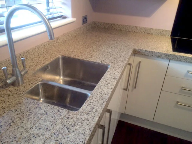 QuickTops | Quartz Worktop Overlay | Kitchen Worktops