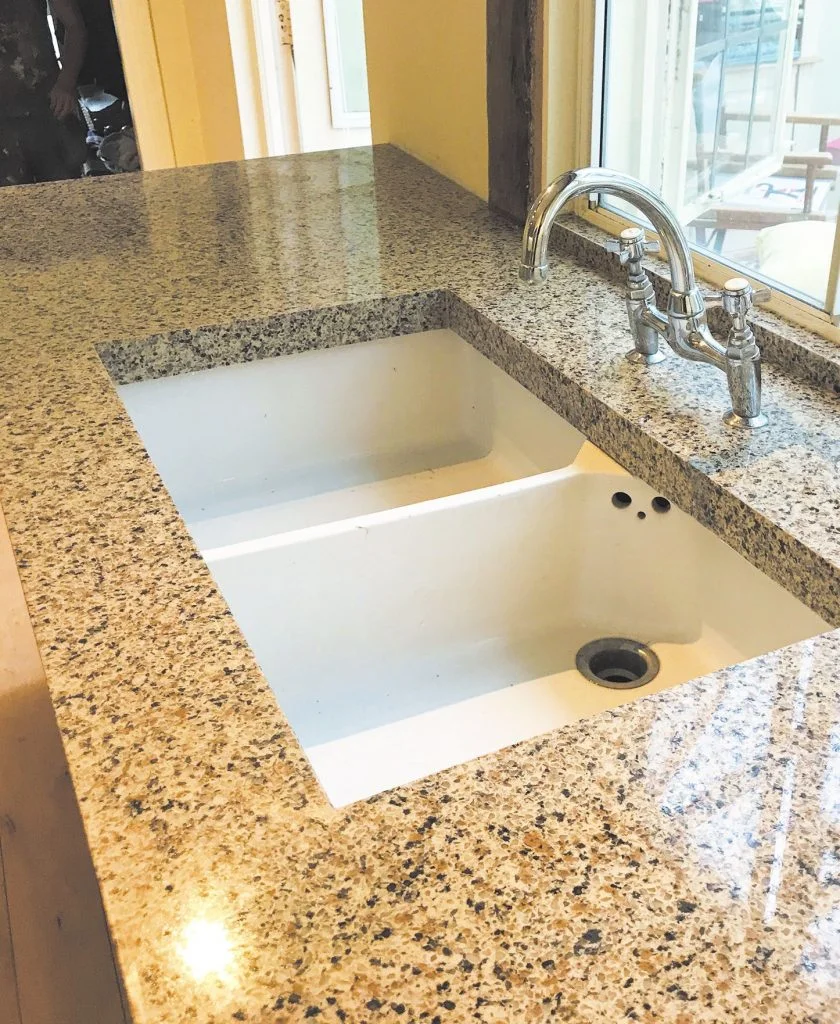 QuickTops | Quartz Worktop Overlay | Kitchen Worktops