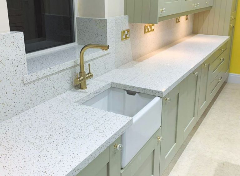 QuickTops | Quartz Worktop Overlay | Kitchen Worktops